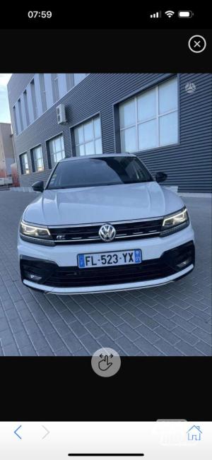 White Volkswagen Tiguan 2019 in Kaunas, with an engine capacity of 2.00 L and mileage of 364 thousand km for 15500 €, photo 10 on AUTOMOTO.COM.LV