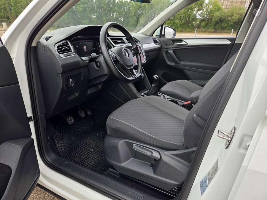 Balts Volkswagen Tiguan 2019 Kauņa, ar dzinēja tilpumu 1.60 L un nobraukumu 270 tūkst. km par 14950 €, foto 11 vietnē AUTOMOTO.COM.LV