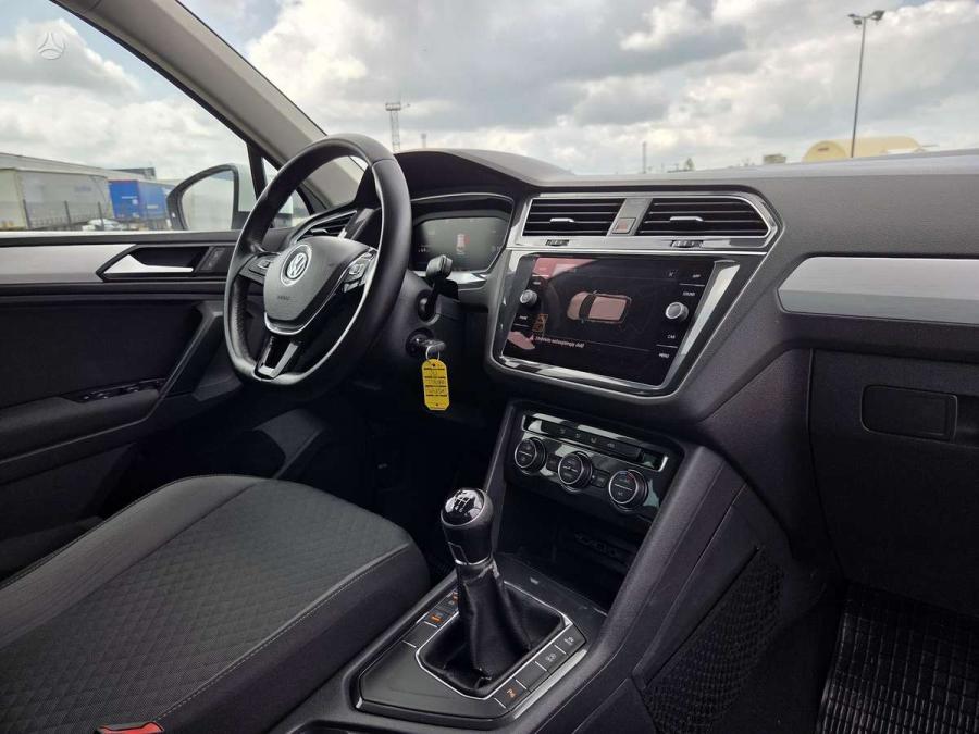 Balts Volkswagen Tiguan 2019 Kauņa, ar dzinēja tilpumu 1.60 L un nobraukumu 270 tūkst. km par 14950 €, foto 12 vietnē AUTOMOTO.COM.LV