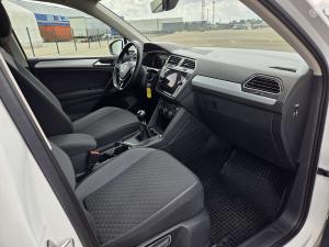 Balts Volkswagen Tiguan 2019 Kauņa, ar dzinēja tilpumu 1.60 L un nobraukumu 270 tūkst. km par 14950 €, foto 13 vietnē AUTOMOTO.COM.LV