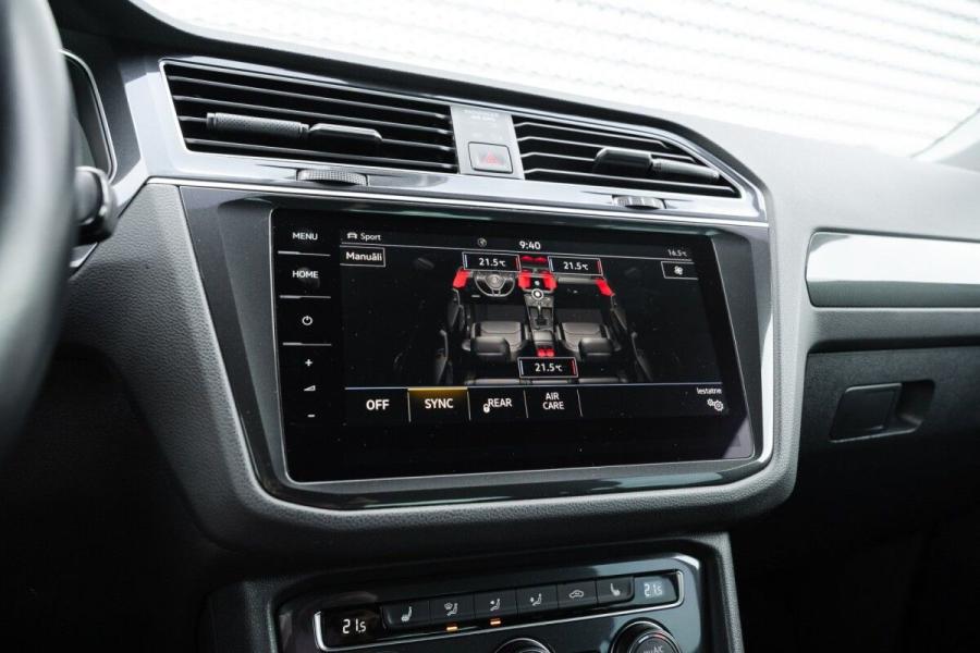 White Volkswagen Tiguan 2019 in Marupe, with an engine capacity of 2.00 L and mileage of 164 thousand km for 22150 €, photo 19 on AUTOMOTO.COM.LV