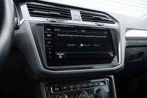 White Volkswagen Tiguan 2019 in Marupe, with an engine capacity of 2.00 L and mileage of 164 thousand km for 22150 €, photo 21 on AUTOMOTO.COM.LV