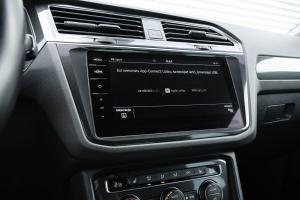 White Volkswagen Tiguan 2019 in Marupe, with an engine capacity of 2.00 L and mileage of 164 thousand km for 22150 €, photo 25 on AUTOMOTO.COM.LV