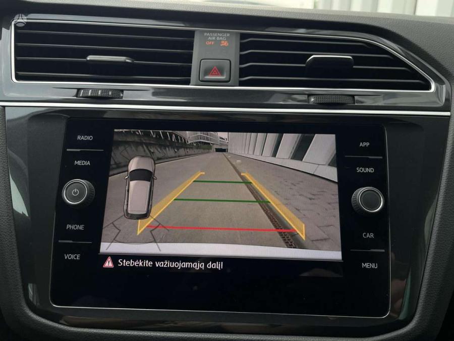 Balts Volkswagen Tiguan 2019 Viļņa, ar dzinēja tilpumu 1.98 L un nobraukumu 92 tūkst. km par 21500 €, foto 25 vietnē AUTOMOTO.COM.LV