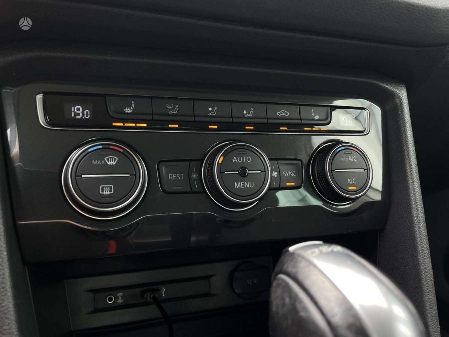 Balts Volkswagen Tiguan 2019 Viļņa, ar dzinēja tilpumu 1.98 L un nobraukumu 92 tūkst. km par 21500 €, foto 28 vietnē AUTOMOTO.COM.LV