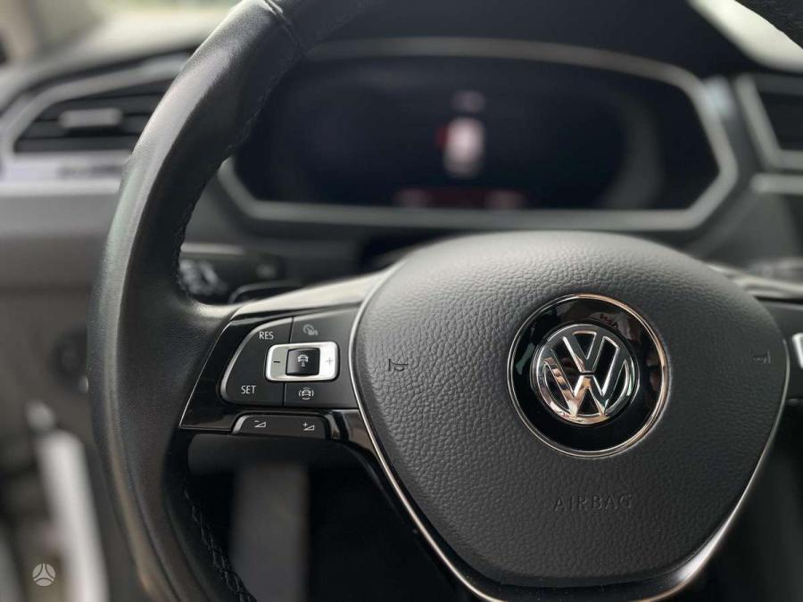 Balts Volkswagen Tiguan 2019 Viļņa, ar dzinēja tilpumu 1.98 L un nobraukumu 92 tūkst. km par 21500 €, foto 31 vietnē AUTOMOTO.COM.LV