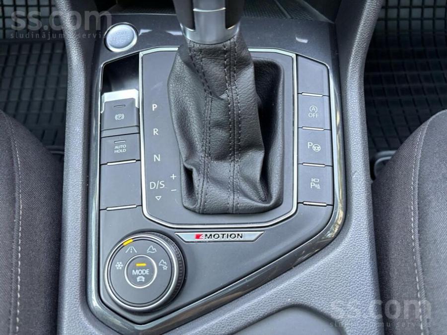Balts Volkswagen Tiguan 2019 Rīga, ar dzinēja tilpumu 2.00 L un nobraukumu 107 tūkst. km par 21730 €, foto 15 vietnē AUTOMOTO.COM.LV