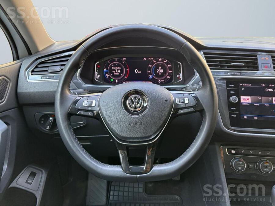 Balts Volkswagen Tiguan 2019 Rīga, ar dzinēja tilpumu 2.00 L un nobraukumu 107 tūkst. km par 21730 €, foto 19 vietnē AUTOMOTO.COM.LV