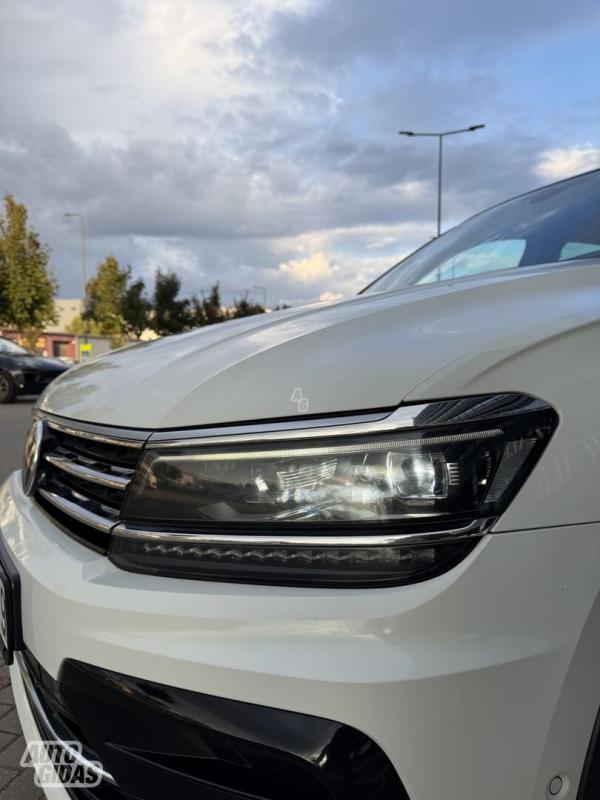 Volkswagen Tiguan 2019 Kauņa vietnē Balts Volkswagen Tiguan 2019 Kauņa, ar dzinēja tilpumu 2.00 L un nobraukumu 255 tūkst. km par 16500 €, foto 5 vietnē AUTOMOTO.COM.LV