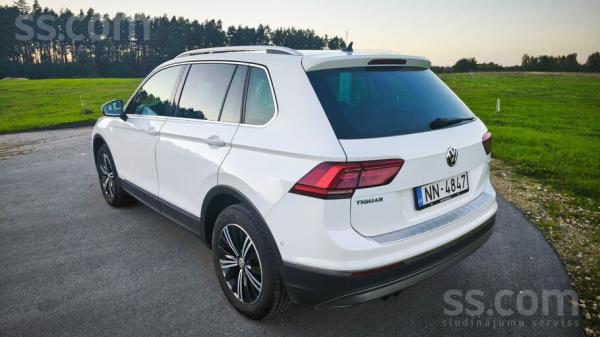 Volkswagen Tiguan 2019 in Riga on AUTOMOTO.COM.LV White Volkswagen Tiguan 2019 in Riga, with an engine capacity of 2.00 L and mileage of 214 thousand km for 18500 €, photo 3 on AUTOMOTO.COM.LV