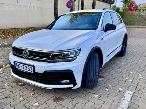 White Volkswagen Tiguan 2019 in Liepaja, with an engine capacity of 2.00 L and mileage of 151 thousand km for 22300 €, photo 1 on AUTOMOTO.COM.LV