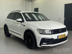 White Volkswagen Tiguan 2019 in Riga, with an engine capacity of 1.50 L and mileage of 212 thousand km for 19300 €, photo 1 on AUTOMOTO.COM.LV