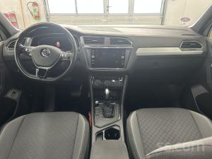 White Volkswagen Tiguan 2019 in Riga, with an engine capacity of 1.50 L and mileage of 212 thousand km for 19300 €, photo 7 on AUTOMOTO.COM.LV
