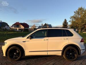 White Volkswagen Tiguan 2019 in Silute, with an engine capacity of 2.00 L and mileage of 100 thousand km for 22000 €, photo 5 on AUTOMOTO.COM.LV