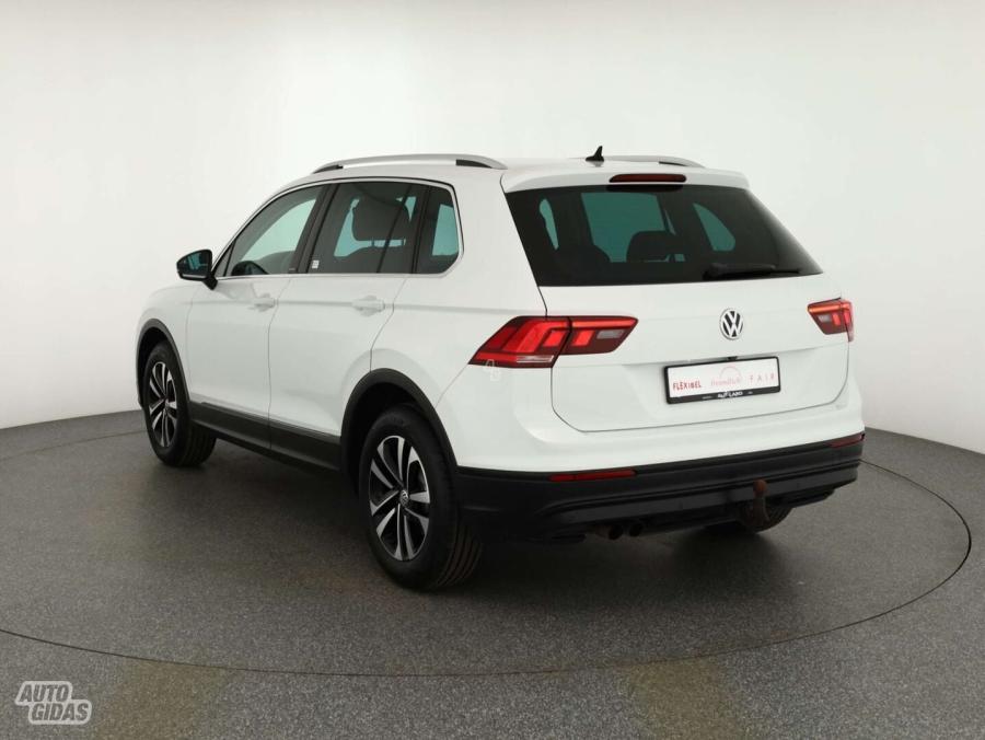 Balts Volkswagen Tiguan 2020 Kauņa, ar dzinēja tilpumu 1.50 L un nobraukumu 96 tūkst. km par 24450 €, foto 3 vietnē AUTOMOTO.COM.LV