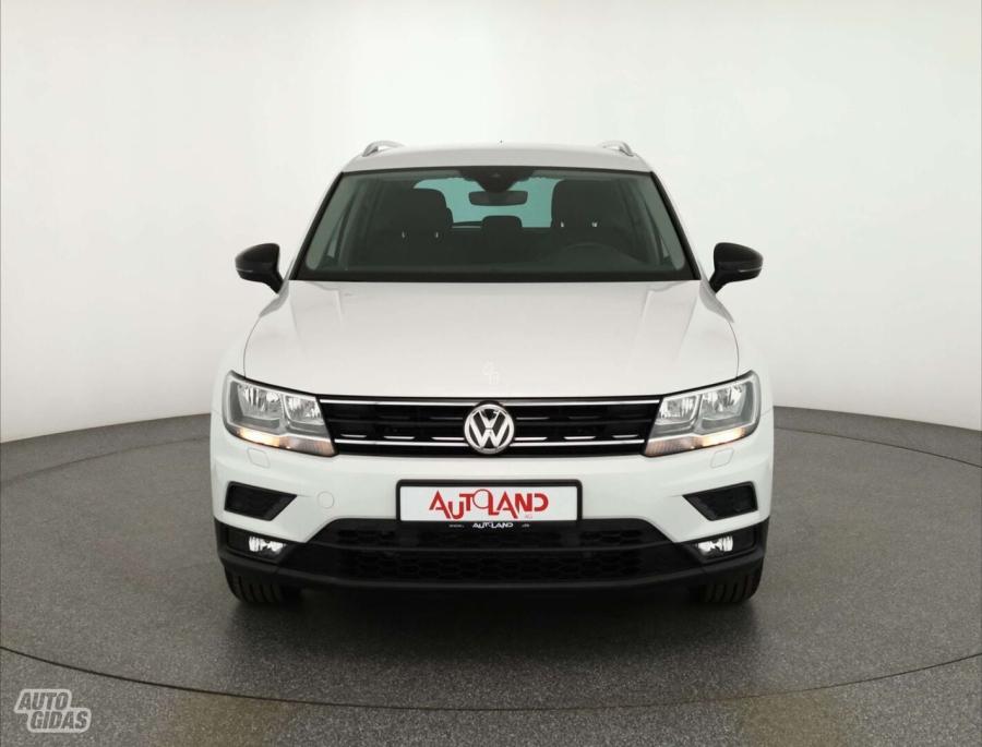 Balts Volkswagen Tiguan 2020 Kauņa, ar dzinēja tilpumu 1.50 L un nobraukumu 96 tūkst. km par 24450 €, foto 8 vietnē AUTOMOTO.COM.LV