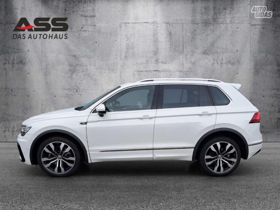 White Volkswagen Tiguan 2020 in Kaunas, with an engine capacity of 2.00 L and mileage of 93 thousand km for 30424 €, photo 2 on AUTOMOTO.COM.LV