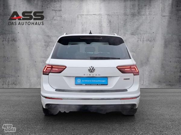 White Volkswagen Tiguan 2020 in Kaunas, with an engine capacity of 2.00 L and mileage of 93 thousand km for 30424 €, photo 4 on AUTOMOTO.COM.LV
