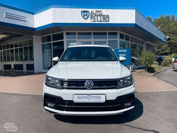 White Volkswagen Tiguan 2020 in Kaunas, with an engine capacity of 2.00 L and mileage of 34 thousand km for 32690 €, photo 2 on AUTOMOTO.COM.LV