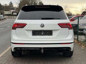 White Volkswagen Tiguan 2020 in Kaunas, with an engine capacity of 0.00 L and mileage of 92 thousand km for 29095 €, photo 9 on AUTOMOTO.COM.LV