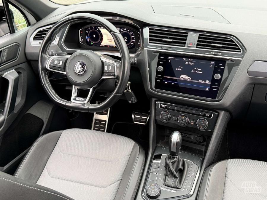 White Volkswagen Tiguan 2020 in Kaunas, with an engine capacity of 0.00 L and mileage of 92 thousand km for 29095 €, photo 14 on AUTOMOTO.COM.LV
