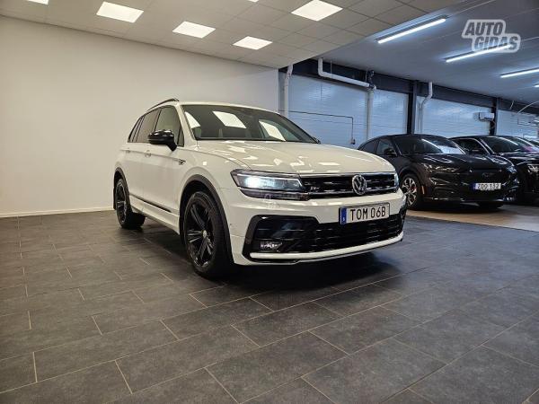 White Volkswagen Tiguan 2020 in Kaunas, with an engine capacity of 0.00 L and mileage of 69 thousand km for 30212 €, photo 5 on AUTOMOTO.COM.LV