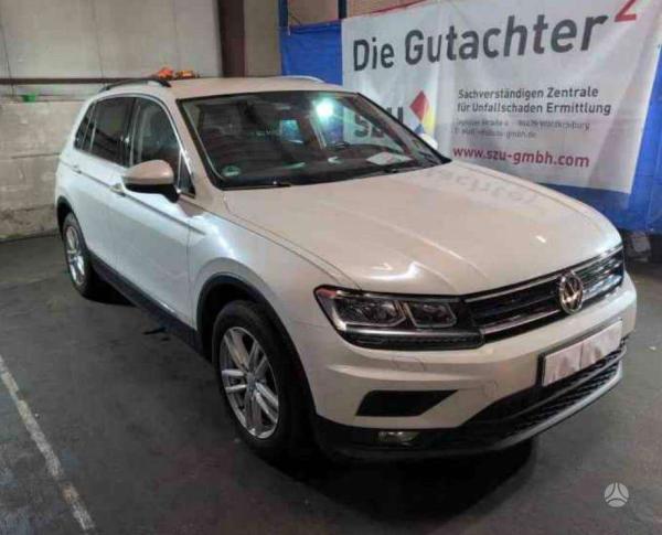 White Volkswagen Tiguan 2020 in Siauliai, with an engine capacity of 1.97 L and mileage of 141 thousand km for 20999 €, photo 1 on AUTOMOTO.COM.LV