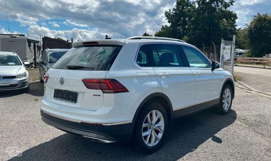 Balts Volkswagen Tiguan 2020 Kauņa, ar dzinēja tilpumu 2.00 L un nobraukumu 88 tūkst. km par 29589 €, foto 5 vietnē AUTOMOTO.COM.LV