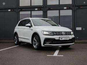 White Volkswagen Tiguan 2020 in Vilnius, with an engine capacity of 1.50 L and mileage of 130 thousand km for 21490 €, photo 2 on AUTOMOTO.COM.LV