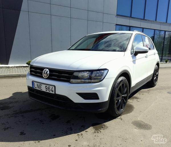 Balts Volkswagen Tiguan 2020 Šauļi, ar dzinēja tilpumu 1.50 L un nobraukumu 114 tūkst. km par 15500 €, foto 1 vietnē AUTOMOTO.COM.LV