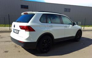 Balts Volkswagen Tiguan 2020 Šauļi, ar dzinēja tilpumu 1.50 L un nobraukumu 114 tūkst. km par 15500 €, foto 4 vietnē AUTOMOTO.COM.LV
