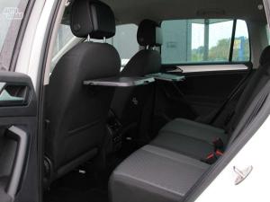 White Volkswagen Tiguan 2020 in Vilnius, with an engine capacity of 1.50 L and mileage of 130 thousand km for 21000 €, photo 19 on AUTOMOTO.COM.LV
