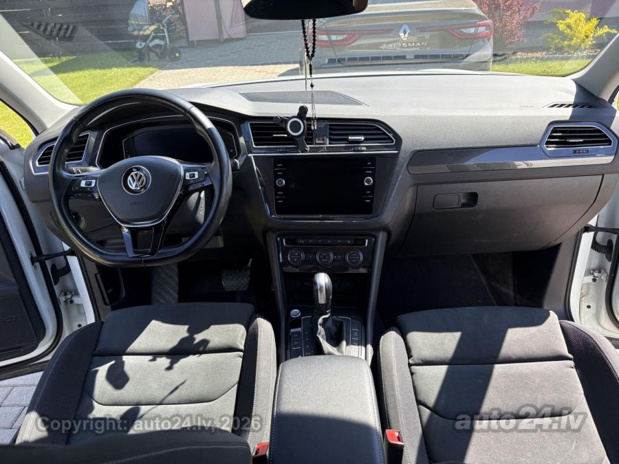 Balts Volkswagen Tiguan 2020 Tallina, ar dzinēja tilpumu 2.00 L un nobraukumu 172 tūkst. km par 23490 €, foto 8 vietnē AUTOMOTO.COM.LV
