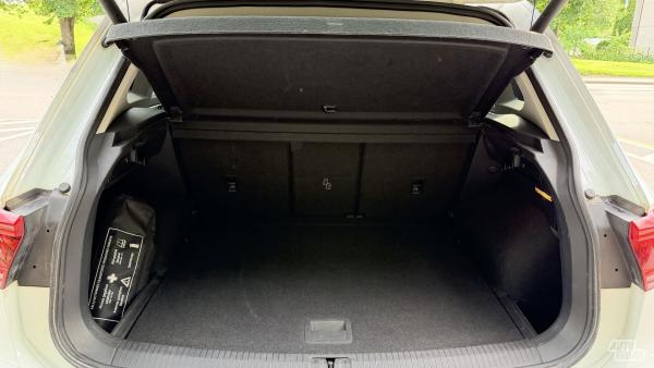 Balts Volkswagen Tiguan 2020 Viļņa, ar dzinēja tilpumu 1.50 L un nobraukumu 152 tūkst. km par 21900 €, foto 5 vietnē AUTOMOTO.COM.LV