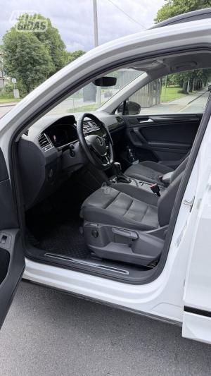 Balts Volkswagen Tiguan 2020 Viļņa, ar dzinēja tilpumu 1.50 L un nobraukumu 152 tūkst. km par 21900 €, foto 7 vietnē AUTOMOTO.COM.LV