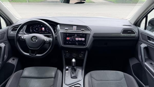Balts Volkswagen Tiguan 2020 Viļņa, ar dzinēja tilpumu 1.50 L un nobraukumu 152 tūkst. km par 21900 €, foto 8 vietnē AUTOMOTO.COM.LV