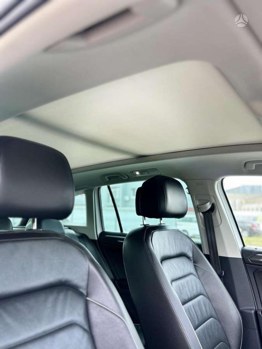 White Volkswagen Tiguan 2020 in Panevezys, with an engine capacity of 1.97 L and mileage of 208 thousand km for 16500 €, photo 15 on AUTOMOTO.COM.LV