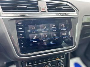 White Volkswagen Tiguan 2020 in Panevezys, with an engine capacity of 1.97 L and mileage of 208 thousand km for 16500 €, photo 28 on AUTOMOTO.COM.LV