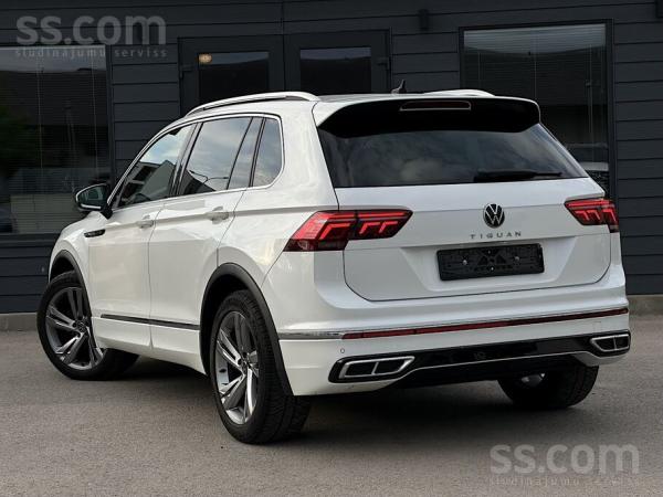 White Volkswagen Tiguan 2020 in Jelgava, with an engine capacity of 1.50 L and mileage of 199 thousand km for 23500 €, photo 2 on AUTOMOTO.COM.LV