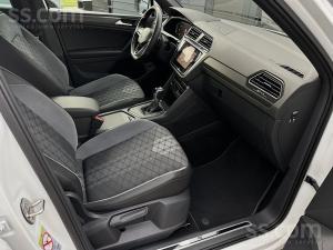 Balts Volkswagen Tiguan 2020 Jelgava, ar dzinēja tilpumu 1.50 L un nobraukumu 199 tūkst. km par 23500 €, foto 7 vietnē AUTOMOTO.COM.LV