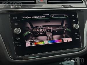 Balts Volkswagen Tiguan 2020 Jelgava, ar dzinēja tilpumu 1.50 L un nobraukumu 199 tūkst. km par 23500 €, foto 16 vietnē AUTOMOTO.COM.LV