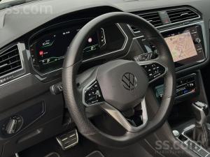 Balts Volkswagen Tiguan 2020 Jelgava, ar dzinēja tilpumu 1.50 L un nobraukumu 199 tūkst. km par 23500 €, foto 19 vietnē AUTOMOTO.COM.LV