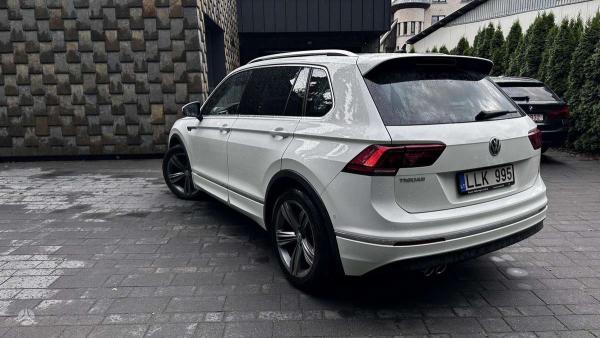 Balts Volkswagen Tiguan 2020 Kauņa, ar dzinēja tilpumu 1.50 L un nobraukumu 89 tūkst. km par 18500 €, foto 4 vietnē AUTOMOTO.COM.LV