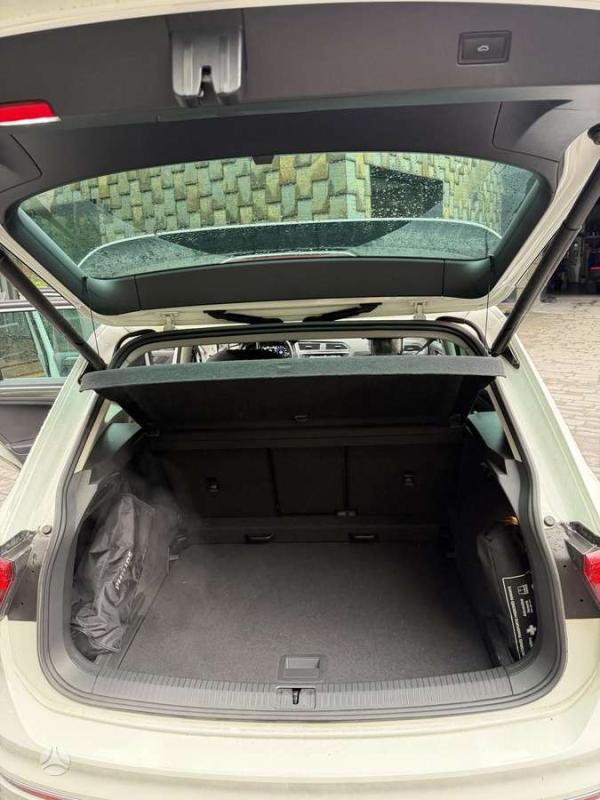 Balts Volkswagen Tiguan 2020 Kauņa, ar dzinēja tilpumu 1.50 L un nobraukumu 89 tūkst. km par 18500 €, foto 10 vietnē AUTOMOTO.COM.LV
