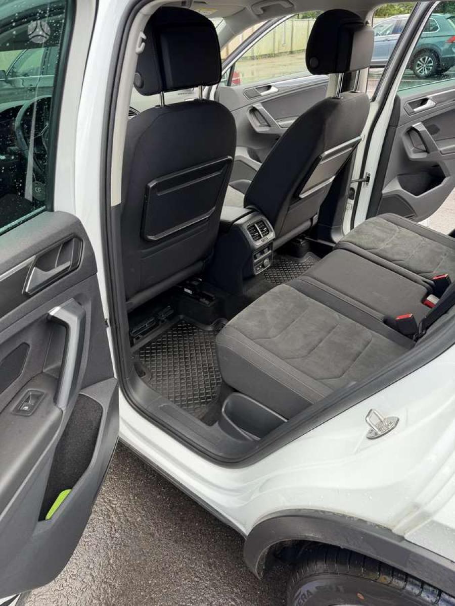 Balts Volkswagen Tiguan 2020 Kauņa, ar dzinēja tilpumu 1.50 L un nobraukumu 89 tūkst. km par 18500 €, foto 23 vietnē AUTOMOTO.COM.LV
