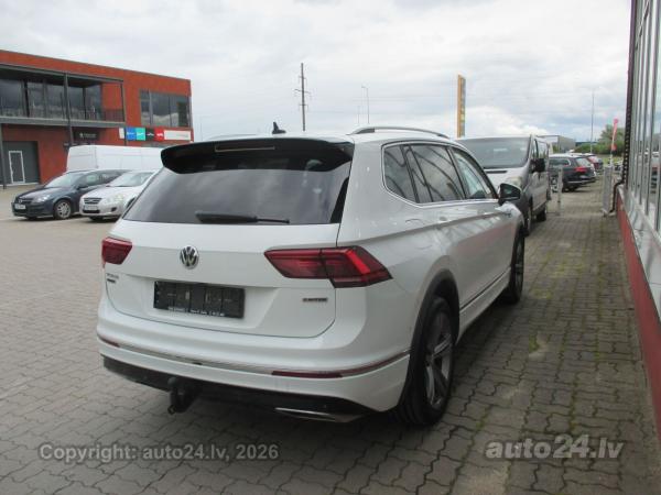 Balts Volkswagen Tiguan 2020 Tartu, ar dzinēja tilpumu 2.00 L un nobraukumu 226 tūkst. km par 20590 €, foto 6 vietnē AUTOMOTO.COM.LV