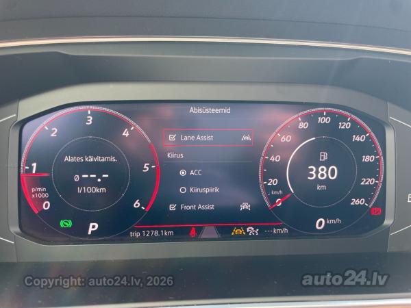 White Volkswagen Tiguan 2020 in Tallinn, with an engine capacity of 2.00 L and mileage of 149 thousand km for 20998 €, photo 10 on AUTOMOTO.COM.LV