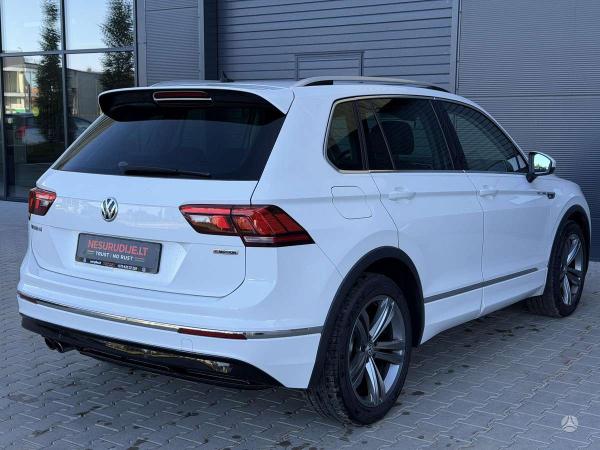 Balts Volkswagen Tiguan 2020 Viļņa, ar dzinēja tilpumu 1.97 L un nobraukumu 179 tūkst. km par 18999 €, foto 4 vietnē AUTOMOTO.COM.LV