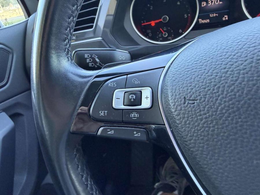 Balts Volkswagen Tiguan 2020 Viļņa, ar dzinēja tilpumu 1.97 L un nobraukumu 179 tūkst. km par 18999 €, foto 23 vietnē AUTOMOTO.COM.LV
