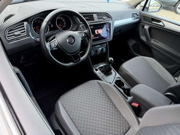 Balts Volkswagen Tiguan 2020 Kauņa, ar dzinēja tilpumu 1.50 L un nobraukumu 199 tūkst. km par 14400 €, foto 6 vietnē AUTOMOTO.COM.LV